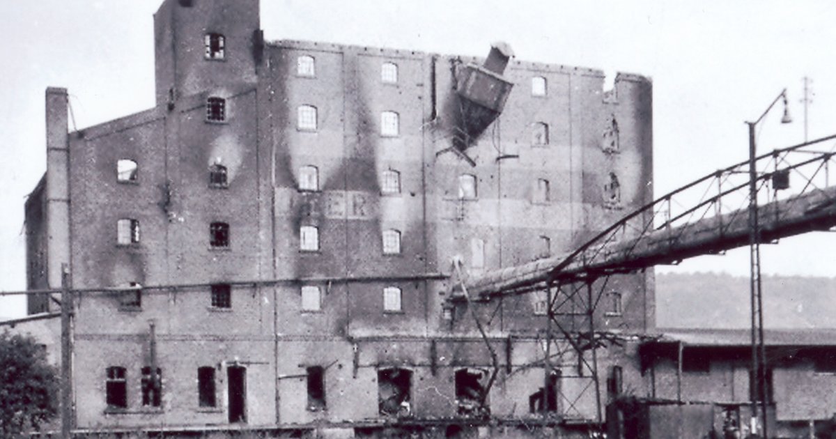 Vor 75 Jahren brannte das Getreidelager Fuchs im Hafen | Stadt Lahnstein